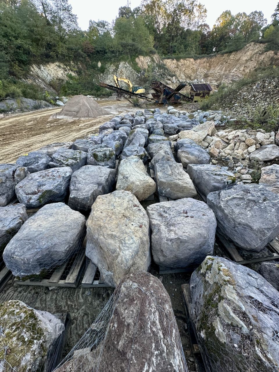 PA Fieldstone Boulders | Brandywine Quarry